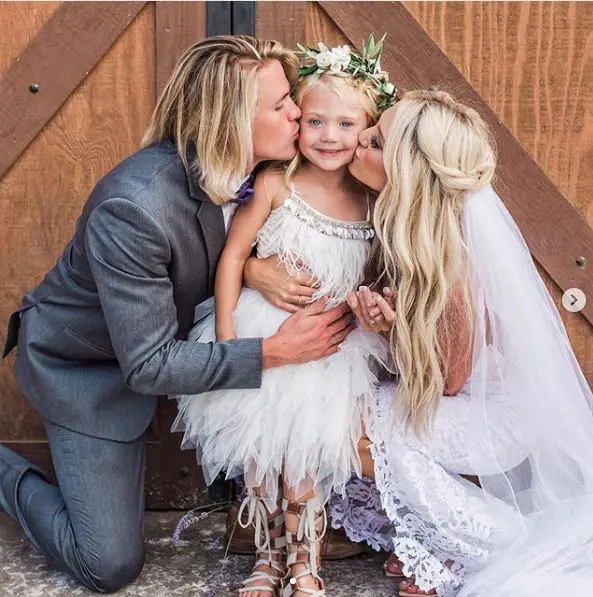 Cole LaBrant Wiki, Bio, Age, Family, Siblings, Girlfriend, Snapchat