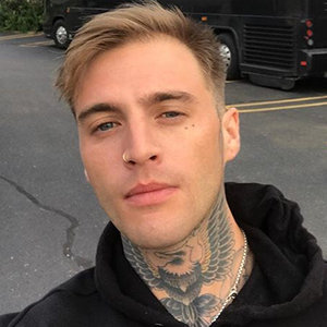 Johnny Stevens Wiki: Age, Birthday, Married, Wife, Girlfriend, Gay