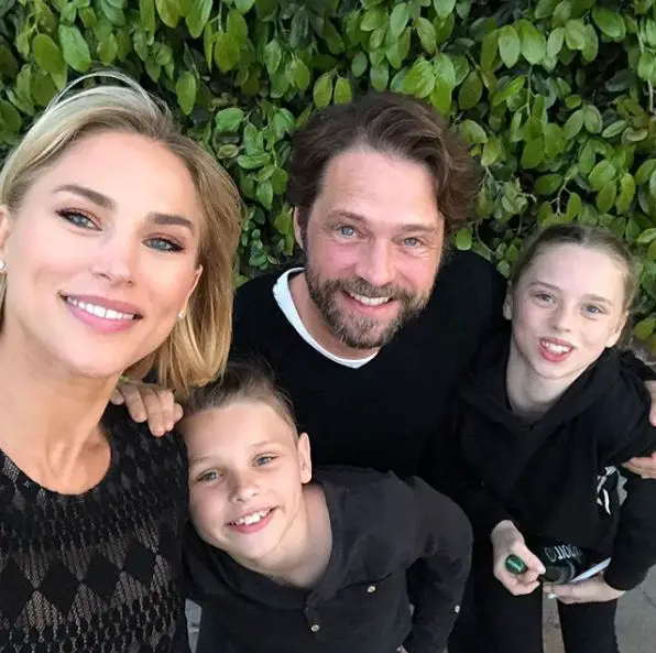 Inside Blissful Marital Life Of Naomi Lowde & Jason Priestley
