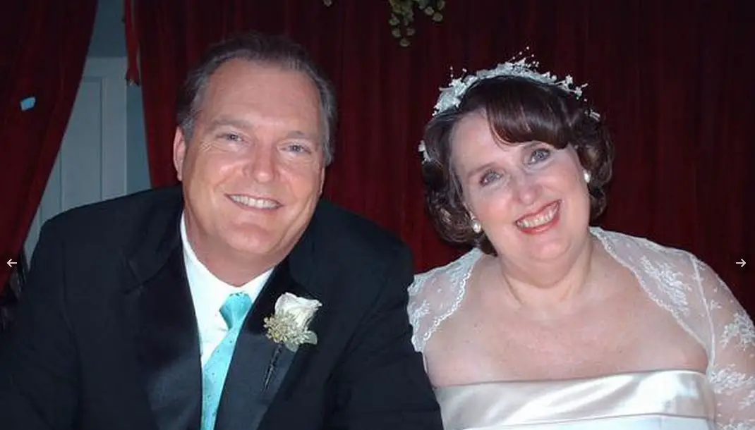 Phyllis Smith Married, Husband, Divorce, Family, Net Worth, Height, Bio