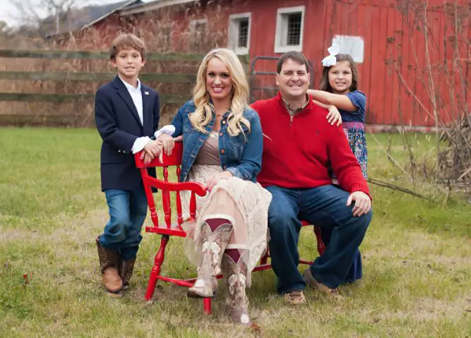 Scottie Nell Hughes Age, Birthday, Married, Husband, Net Worth