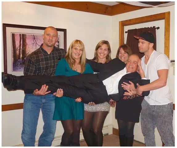 Sean van der Wilt Wiki: Age, Birthday, Gay, Cheating, Family, Net Worth