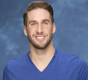 Shawn Booth Wiki, Age, Married, Engaged, Girlfriend, Dating, Height