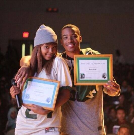 Algee Smith Relationship & Girlfriend: Dating, Parents To Net Worth ...