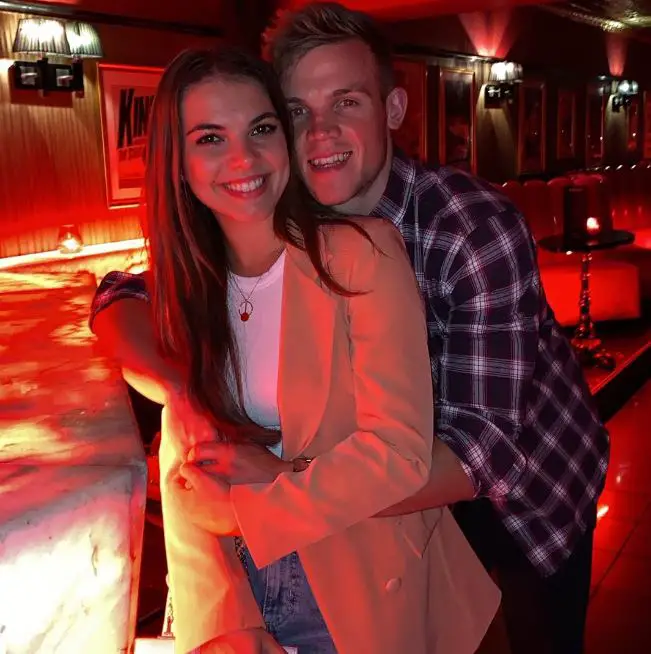 Chloe Hewitt Wiki, Age, Husband, Dating Status, Net Worth