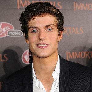 Daniel Sharman Girlfriend, Gay, Net Worth