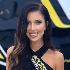 Holly Allen Bio: Age, Boyfriend, Luke Pell, Parents