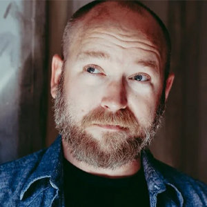 Kyle Kinane: Net Worth, Wife, Drunk History, & Bio