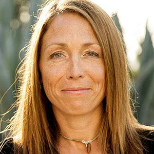 Dr. Michelle Oakley Wiki, Age, Birthday, Family, Net Worth