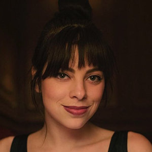 Krysta Rodriguez Age, Dating, Cancer, Family Details