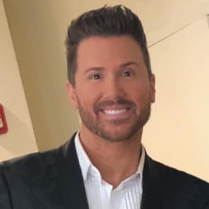 Ryan Chiaverini Engaged, Girlfriend, Gay, Salary, Brothers, Mother
