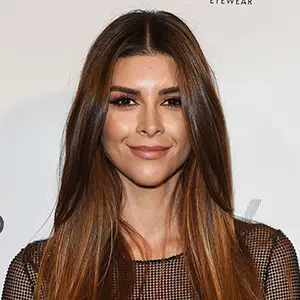 Shiva Safai Wiki: Age, Birthday, Job, Ethnicity, Engaged, Married, Net ...